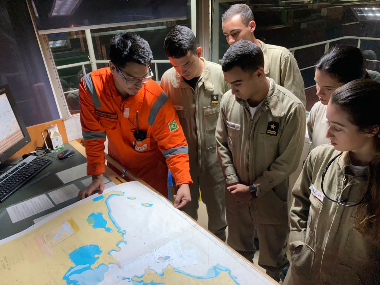CONVÉS PRINCIPAL - Alunos do CIAGA visitam o navio “LogIn Pantanal”, no ...