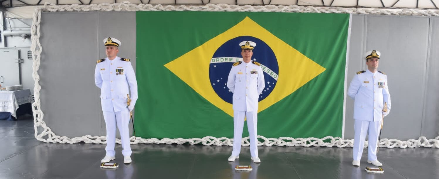 CONVÉS PRINCIPAL - Passagem de Comando do Navio-Auxiliar (NA) “Pará ...